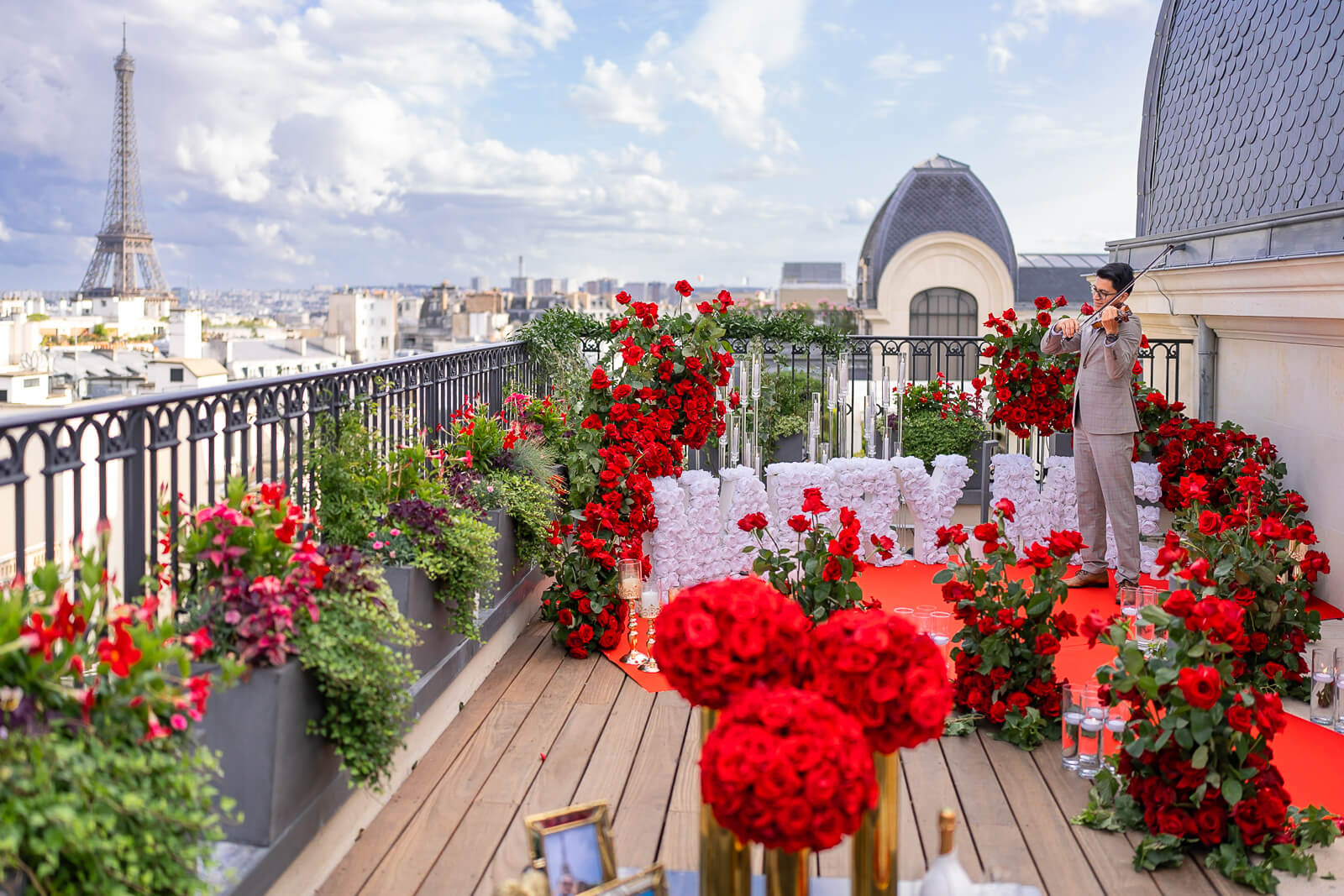 Prestige Marry Me Proposal in Paris - parisbacheloretteparty.com